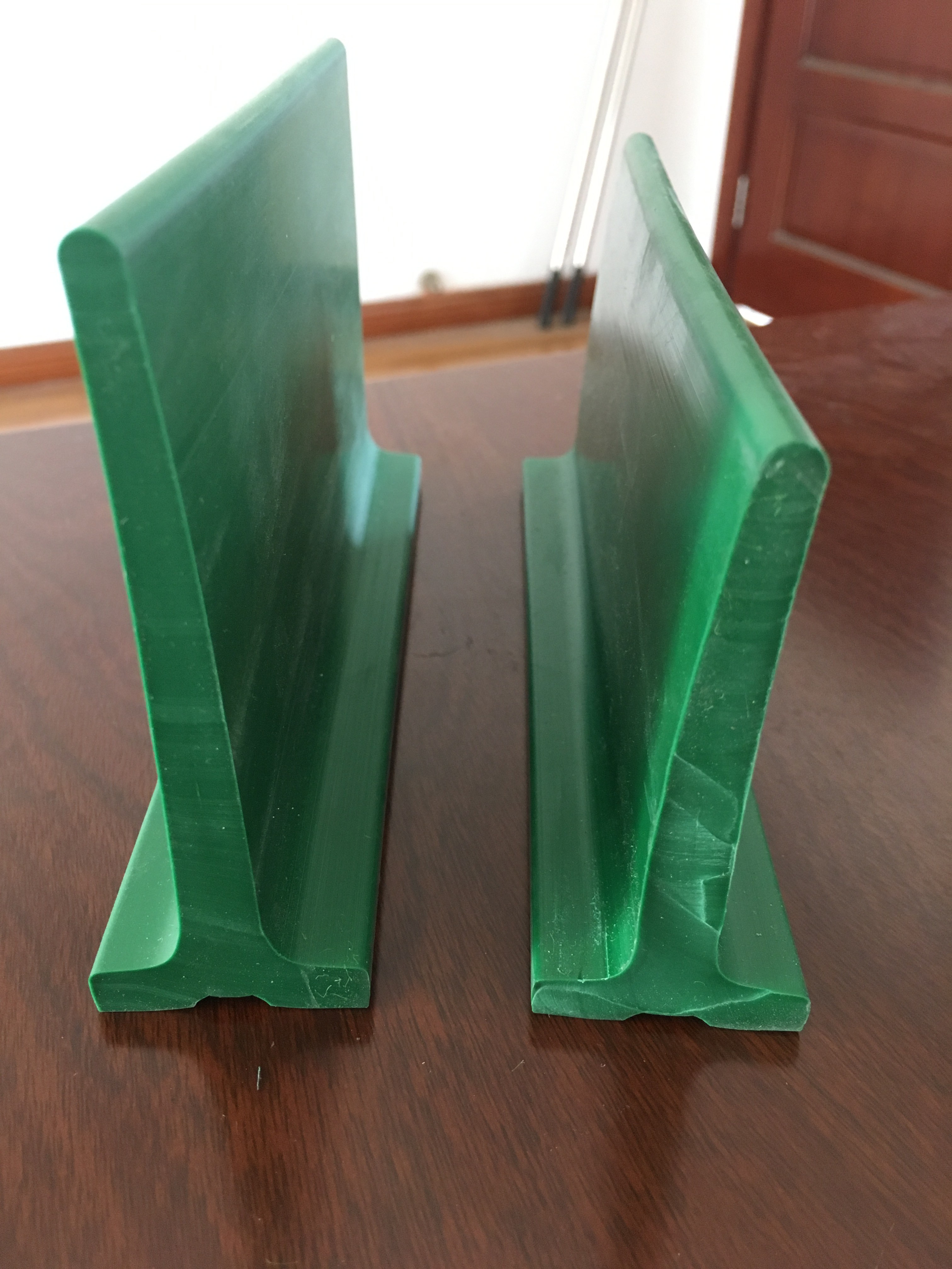 Back plate PU PVC for conveyor belts for tranmission, T profile PVC ...